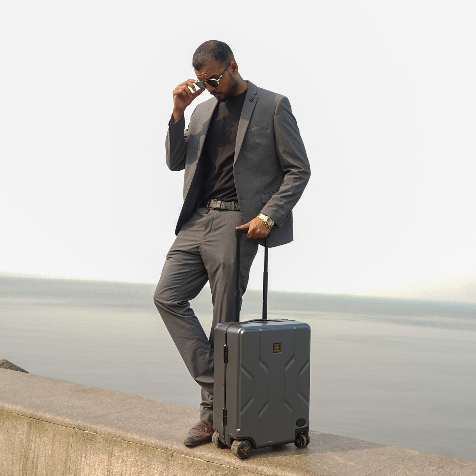 Arista Vault Smart Luggage, Travel Fingerlock Bags & Anti-Theft Wallet